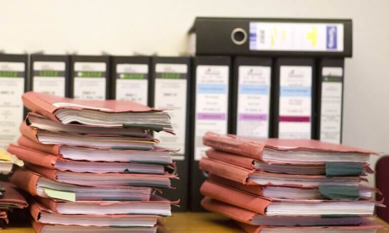 Principal who lied to clients while delaying their case to be struck ...